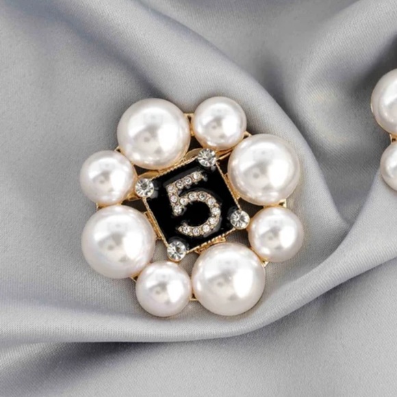 ShopEvelynne | Jewelry | Chic Fashion Number 5 Bling Crystal Rhinestone ...